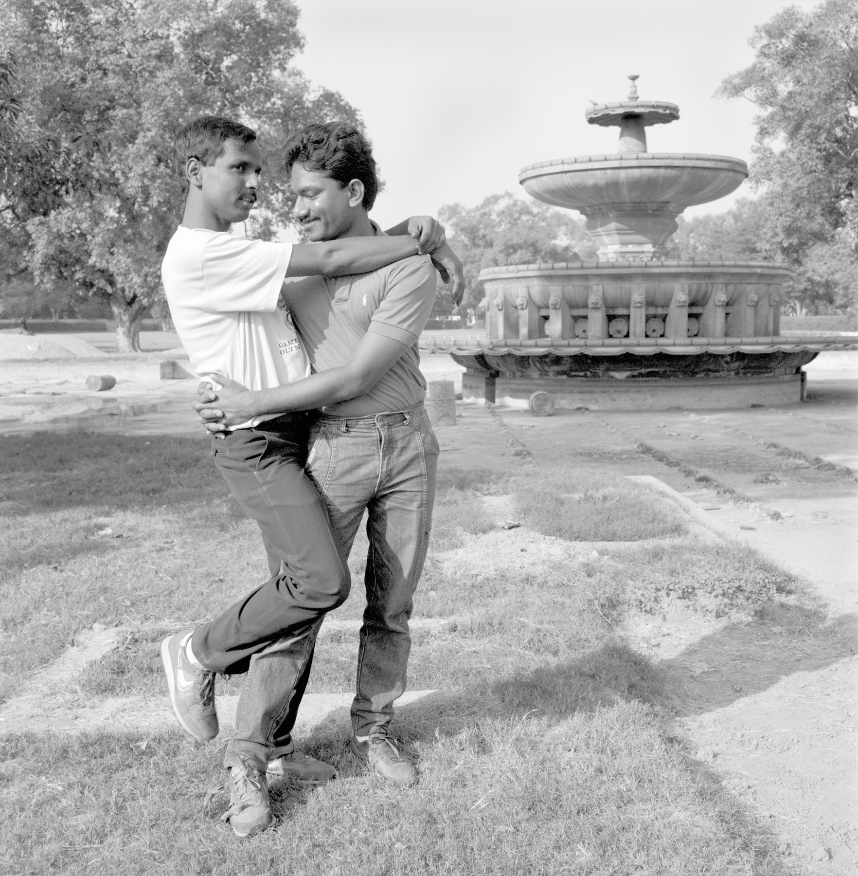 In Conversation: Sunil Gupta, Charan Singh, and Lina Pallotta | Aperture