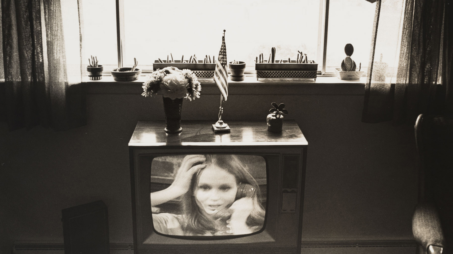 A Screenwriter's Forgotten Photographs of American Televisions