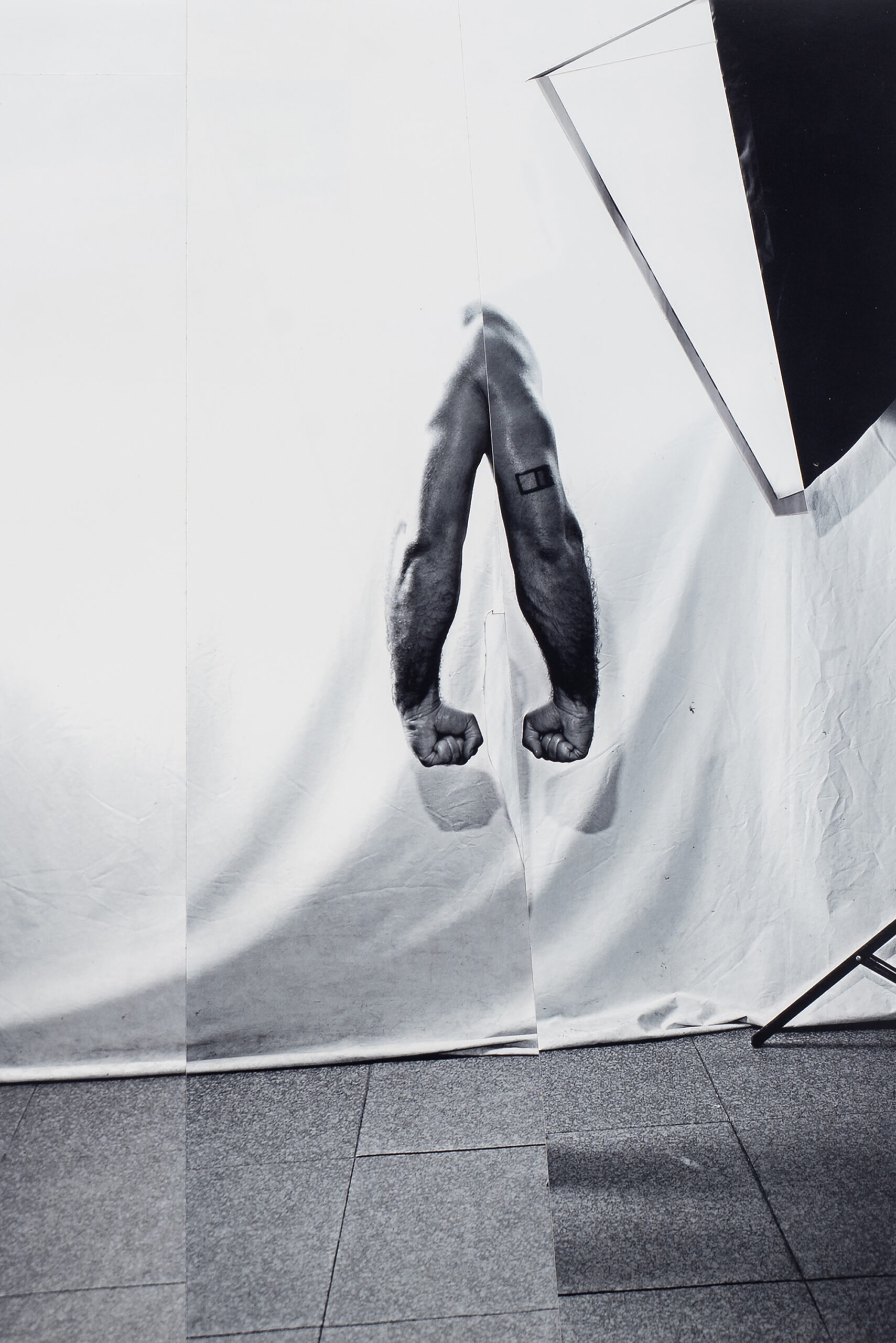 IA_YCRWYDK_Figure #65, 48.6x33.2cm, (US)_Courtesy of TINTERA | Aperture